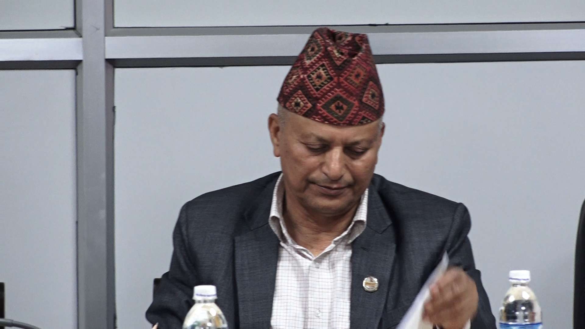 गुठी ऐनलाई धेरै चलाउँदैनौं, केही बँुदा मात्र संशोधन हुन्छ : मन्त्री अधिकारी | Seto Khabar